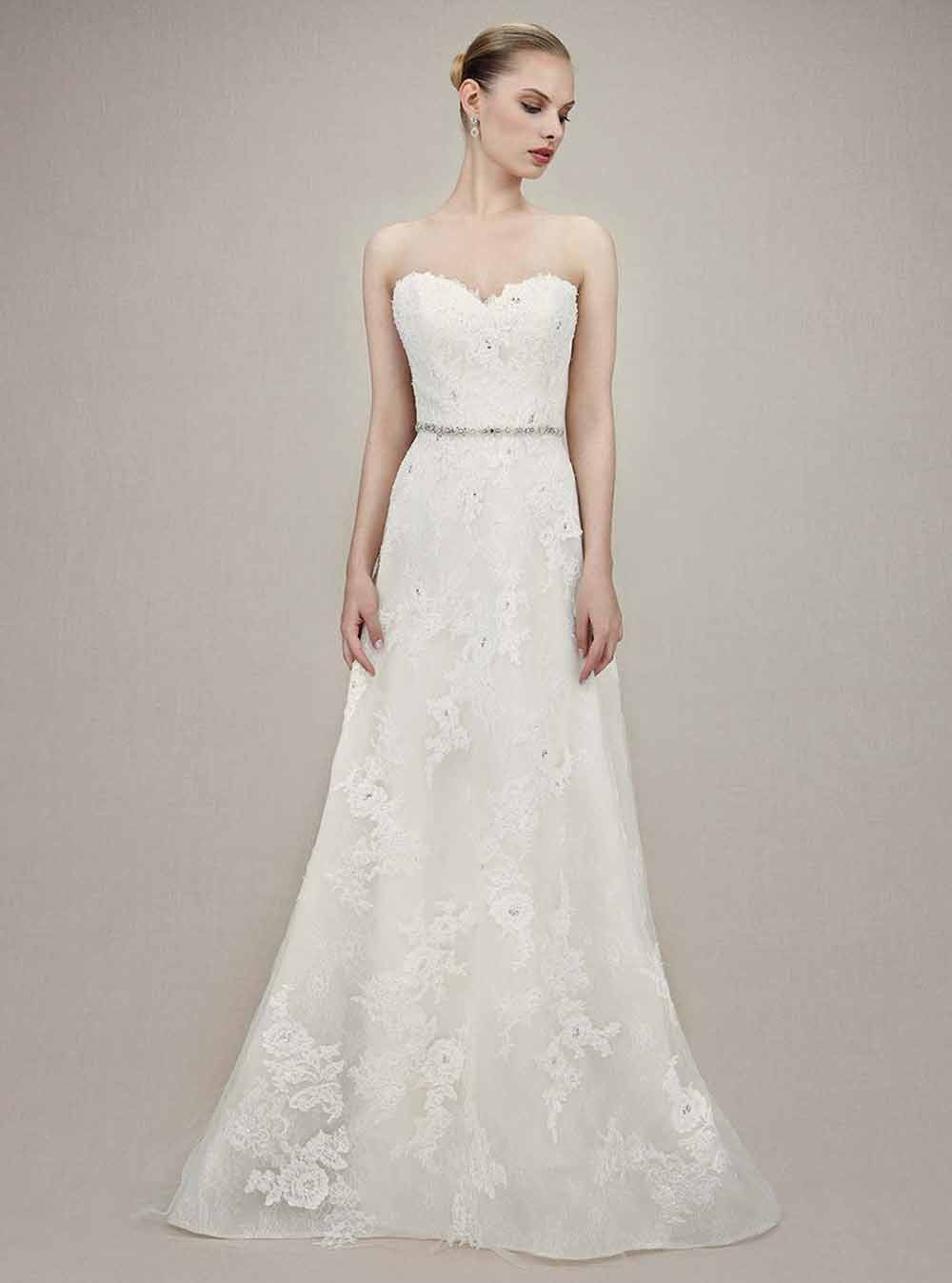 25 Best Wedding Dresses for Tall Brides in 2024 - Royal Wedding