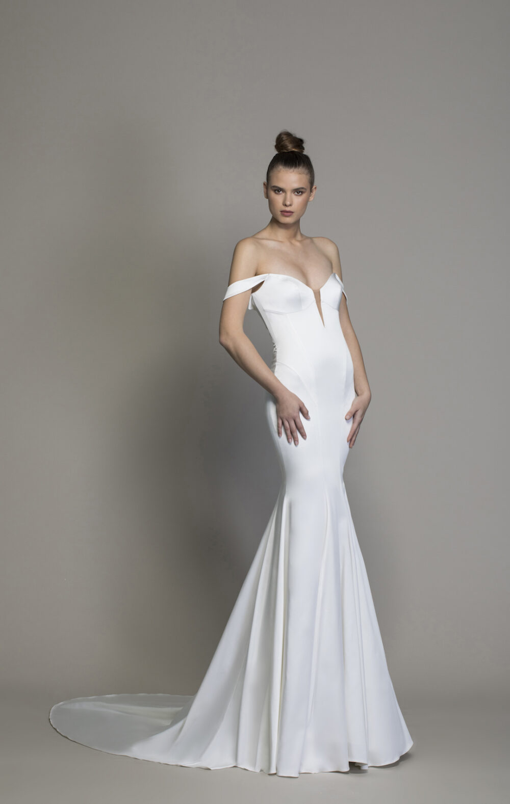 15 Best Sheath Wedding Dresses Designs - Royal Wedding