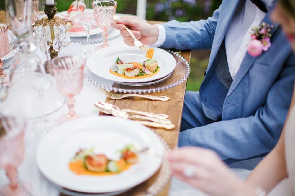 4 Important Questions To Ask Your Wedding Caterer - Royal Wedding