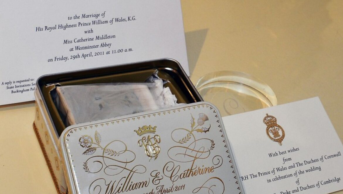 Complete Guide To Sending Wedding Invitations Like A Royal - Royal Wedding