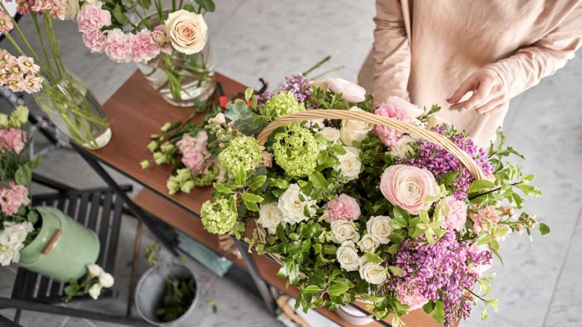 Symbolic Meanings of Wedding Flowers - Can Flowers Present Feelings ...