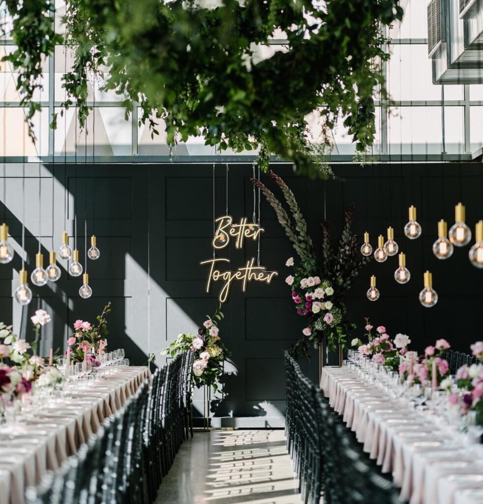 How to Use Neon Signs to Light Up Your Wedding Reception - Royal Wedding
