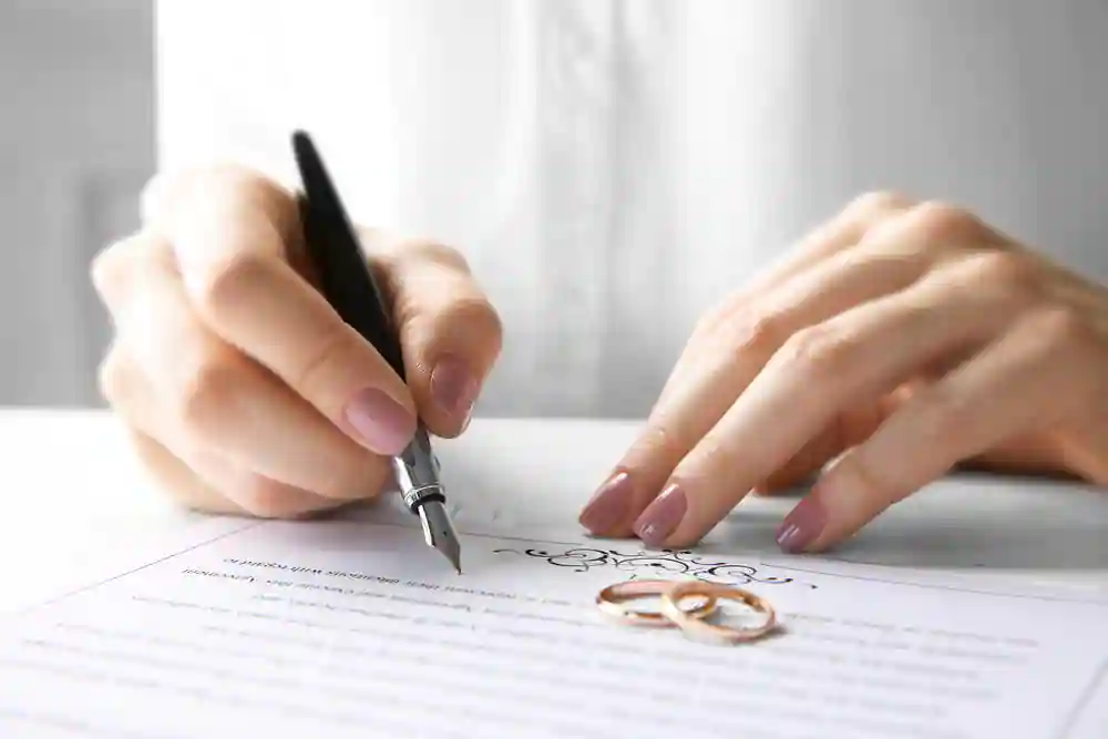 6 Legal Tips for Managing Marriage Paperwork - Royal Wedding