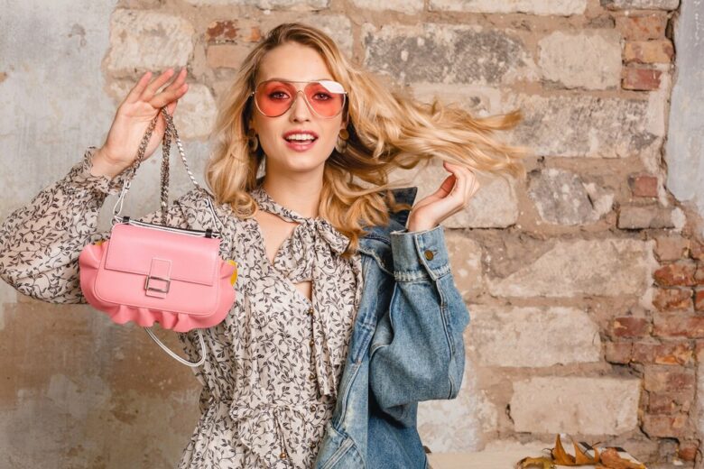 Mini Clutches for a Wedding Party: 5 Recommendations - Royal Wedding