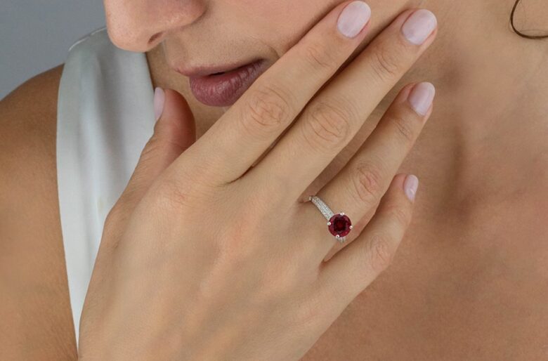 A Guide to Fancy Color Diamonds - Royal Wedding