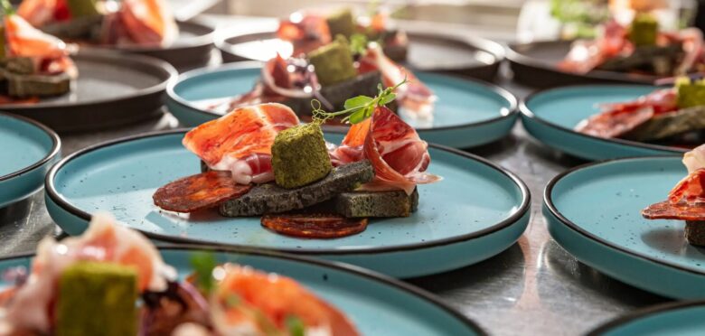 Benefits of Hosting a Fine Dining Wedding Reception - Royal Wedding